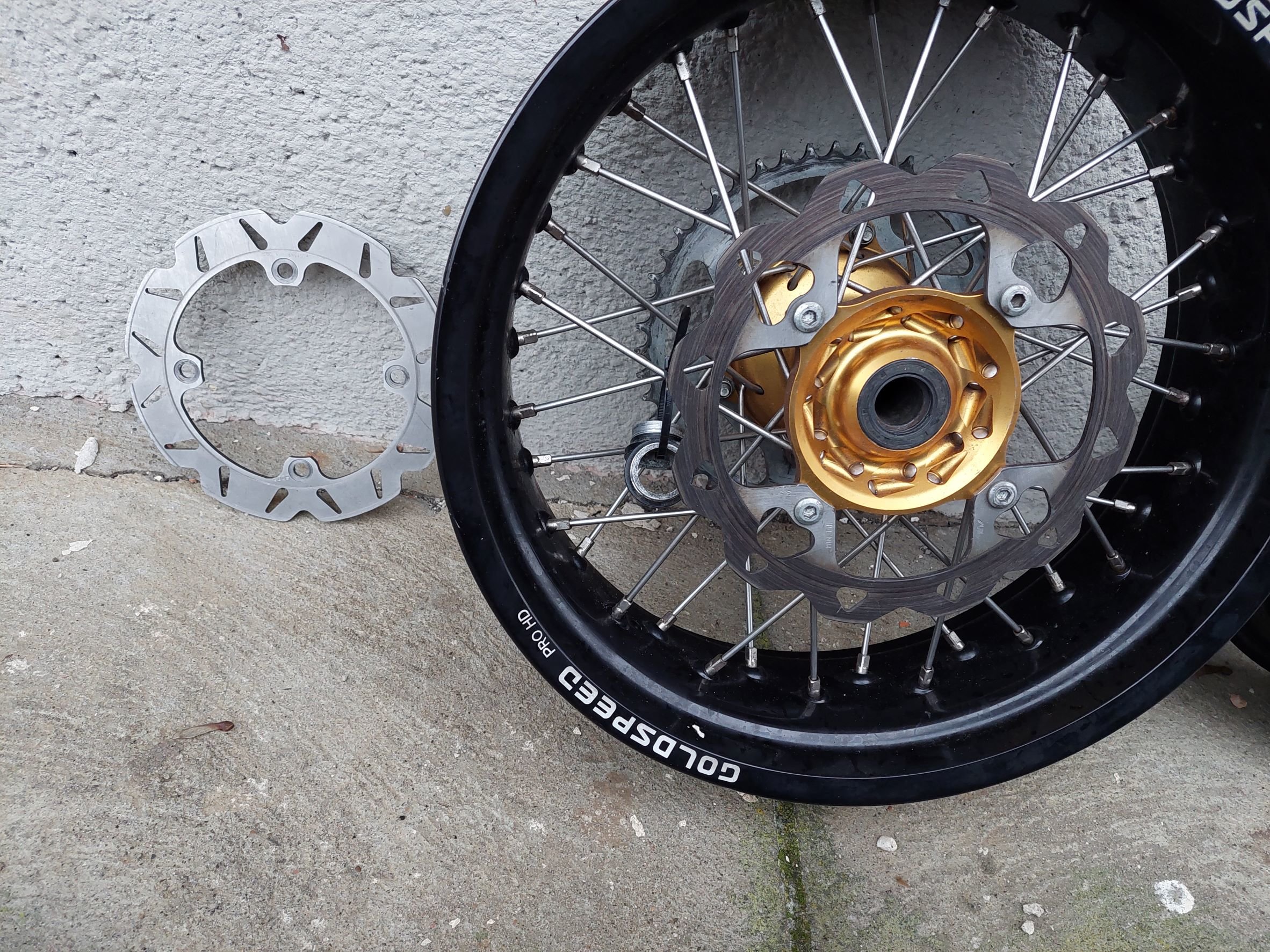 Supermoto Felgen 16,5 und 17 Zoll Excel, Goldspeed - Biete ...